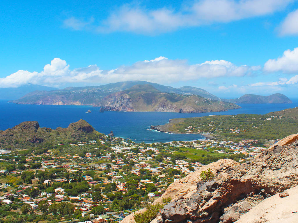 Isole Eolie: il magico arcipelago vulcanico della Sicilia
